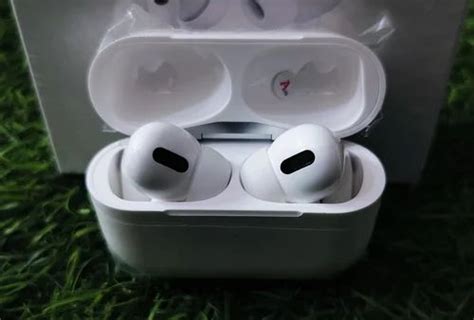 White Bluetooth Earbuds Mobile At 160 Piece In Rajkot ID 2852731447812