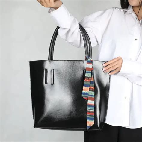 خرید و قیمت کیف زنانه دوشی مدل کاترینا