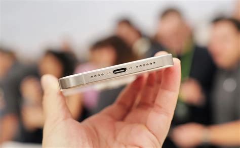 Iphone 15 Series Hỗ Trợ Bộ Chuyển đổi Usb C Sang Ethernet Giúp Truy Cập Internet Nhanh Hơn