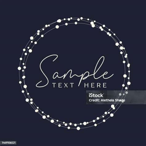 ไฟนางฟ้ากรอบขอบกลม พวงมาลัยสตริงสีขาวในรูปวงกลมและพื้นที่ข้อความที่แยกได้บนพื้นหลังสีเ ภาพประกอบ