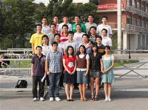 Graduation Group Photos Um Sjtu Ji