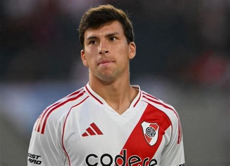 Paranaense Averiguó Condiciones Por Gonzalo Tapia River Busca Liberar Otro Cupo De Extranjeros