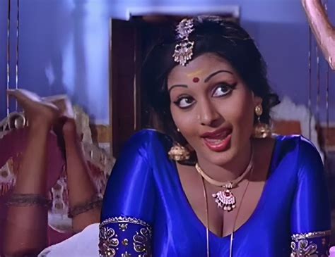 Unnimary Deepa In Thacholi Ambu Unnimary Deepa Flashback