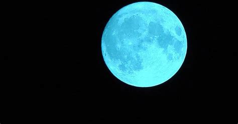 Qué Es La Luna Azul Que Se Verá Este 31 De Octubre En Argentina Infobae