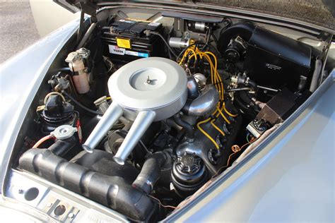 DAIMLER V SALOON SHERWOOD RESTORATIONS