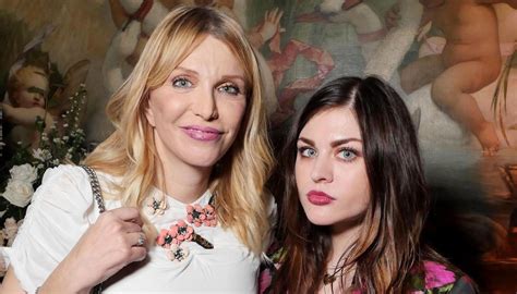 Chi è Frances Bean Cobain 5 Curiosità Imperdibili Su Di Lei