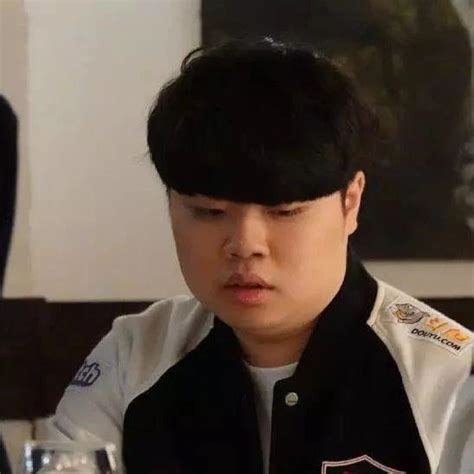 Lol史上最大牌的转会诞生skt重磅官宣此人价值远超faker 知乎