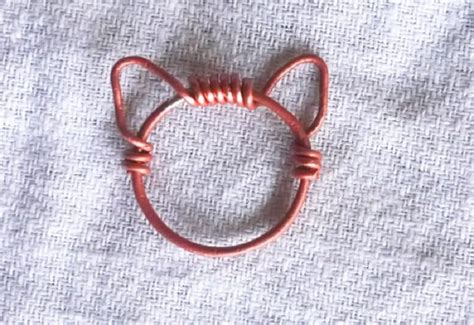 15 Irresistibly Adorable Cat Themed Crafts With Modern Twist