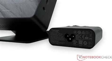 Minisforum AtomMan X7 Ti Met Intel Core Ultra 9 185H In Review AI Mini Pc Met Aanraakscherm