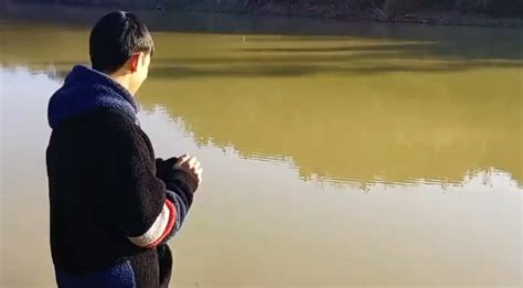 Skipping Multiple Stones At Once Rbeamazed