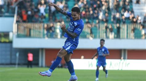 Tinggalkan Psis Semarang Gali Freitas Resmi Gabung Persebaya Surabaya