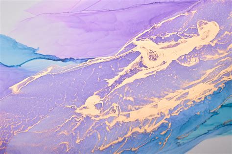 알코올 잉크 기술 보라색 금액 그림 흩어져 아크릴 방울과 소용돌이 얼룩 인쇄 재료의 고급 추상적 배경 0명에 대한 스톡 사진 및 기타 이미지 Istock