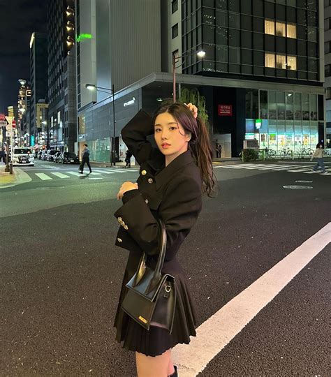 권은비 섹시 시크 공존하는 명품 비주얼 [인스타]