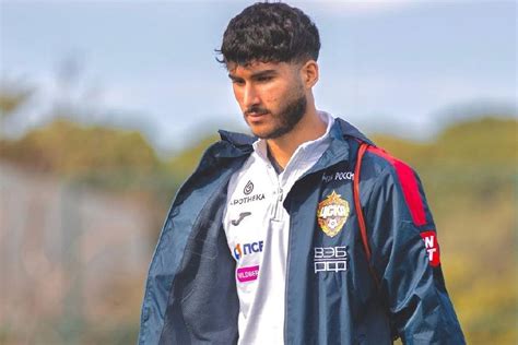 Le Mc Alger Accueille Sid Ahmed Aissaoui Foot