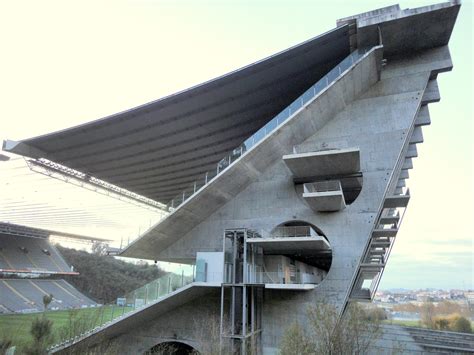 Estadio De Fútbol Del Sporting Braga 2003 De Eduardo Souto De Moura