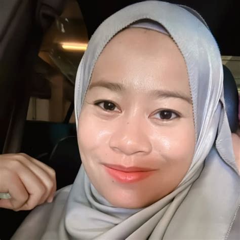 Azrena Fauzi Ernaerina On Threads