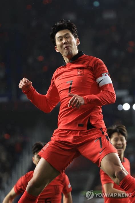 손흥민 멀티골 ‘클린스만호 한국 콜롬비아와 전반전 2 0 마무리