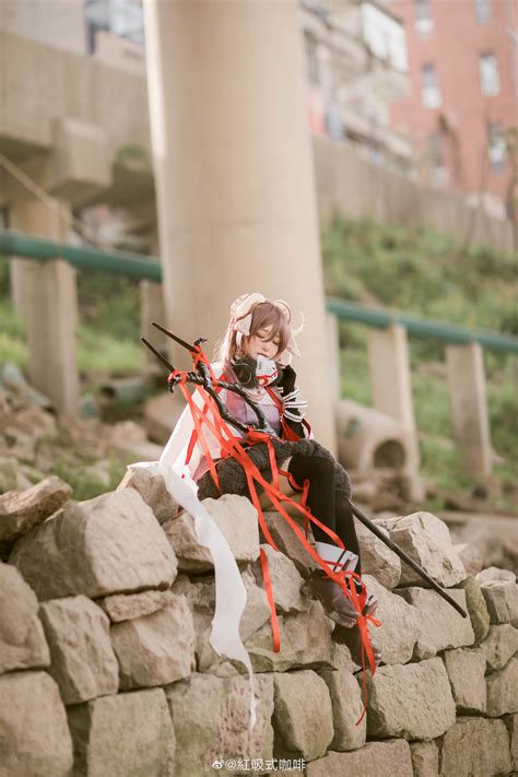 COSPLAY第二十二期花崎Makura 明日方舟 艾雅法拉 哔哩哔哩