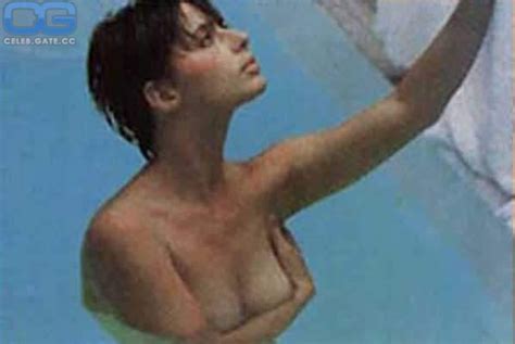 Isabella Rossellini Nude Pictures Onlyfans Leaks Playboy Photos Sex Scene Uncensored