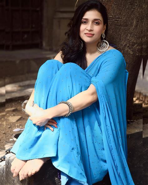 Mannara Chopras Feet