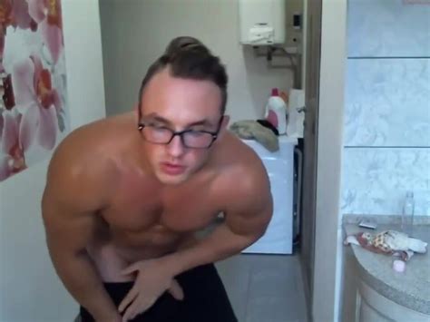 Daniel Fit Muscle Naked Cam Show ThisVid 日本語で