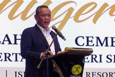 170 Mahasiswa Negeri Sembilan Terima Insentif Siswazah Cemerlang Rm850