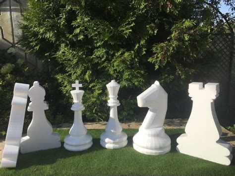 Шахматные фигуры из пенопласта в 2024 г Декорации Пенопласт Фотостудия