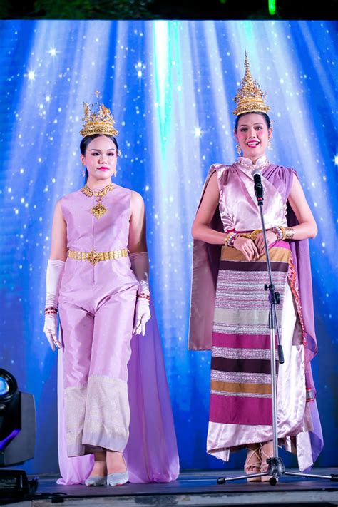 ลอยกระทง สานงานศิลป์ ศรีนครินทร์ ถิ่นวัฒนธรรม “งานวัด 4 ภาค”