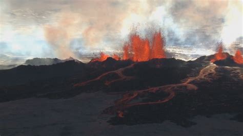 백두산 폭발로 대규모 지진…영화 속 재난 가능성은 연합뉴스