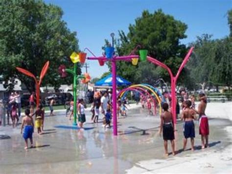 Bakersfield City Council Votes To Open Spray Parks This Weekend