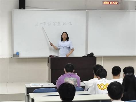 建筑工程学院开展2024年五一劳动节放假前安全教育主题班会 建筑工程学院