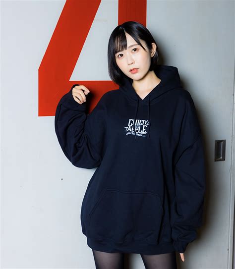 Nao Kanzaki And A Few Friends Yuki Yomichi Her Third Sizzling Intro