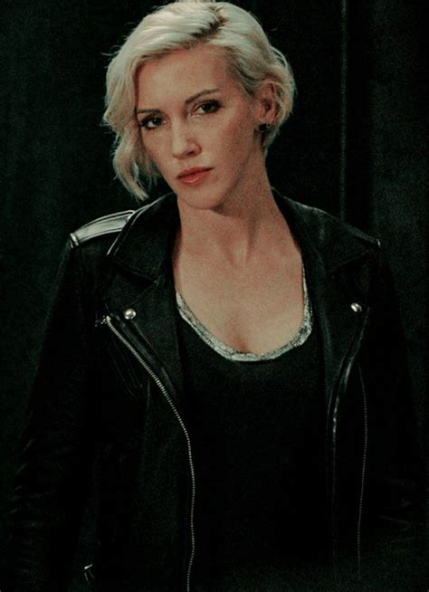 Katie Cassidy As Laurel Lance Earth 2 In 2022 Katie Cassidy Dinah Laurel Lance Lance Black