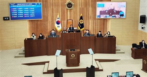 성추행 혐의 세종시의장 불신임안 상정 불발투표서 부결