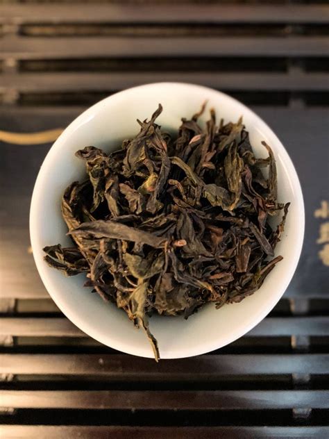 Одинокие кусты с гор Феникса - Я Ши Сян Фэн Хуан Дань Цун - свойства ...