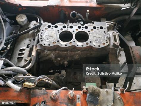 Forklift Engine Block Disassembly Of Diesel Engine Block For Vehicles