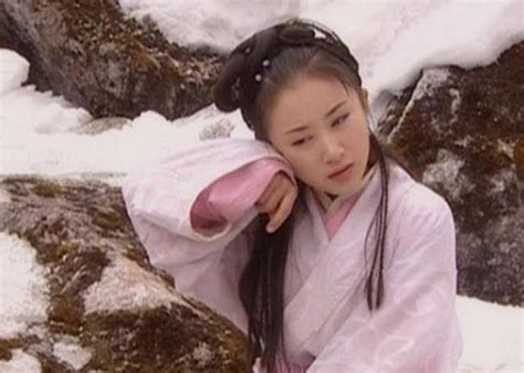 受尽世人白眼绝世武功也改不了命运小说里最惨男主 橙瓜