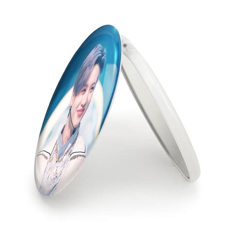 قیمت و خرید آینه جیبی خندالو طرح تمین گروه شاینی Shinee مدل تاشو کد 12357