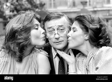 Edward Woodward Actor With Hilary Tindall Left And Amanda Kemp Right During Photocall To