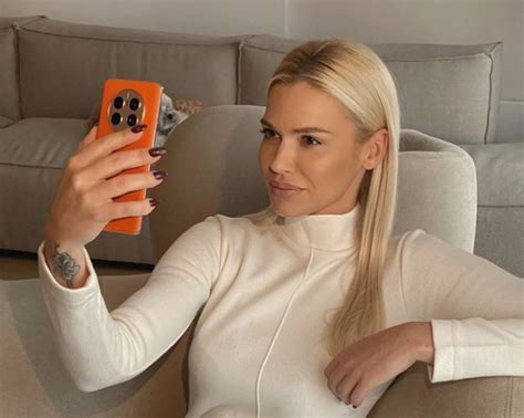 „Од љубов си родена и си највредното нешто што го имам во животот“ Наташа Беквалац со емотивна