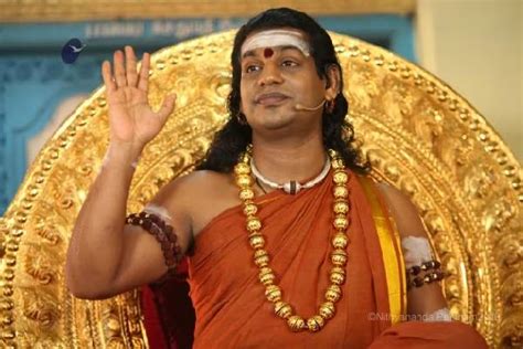 சத்குரு பாபா ராம்தேவ் உட்பட இந்தியாவின் பிரபலமான சாமியார்களில் யார் பெரும் கோடீஸ்வரர்