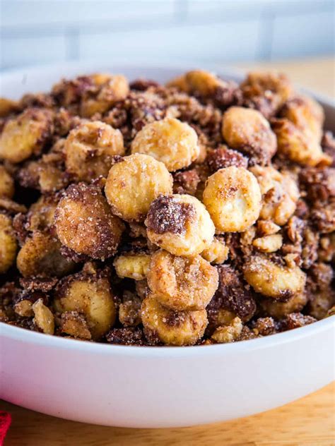 Bite Sized Christmas Cracker Candy Cook Fast Eat Well