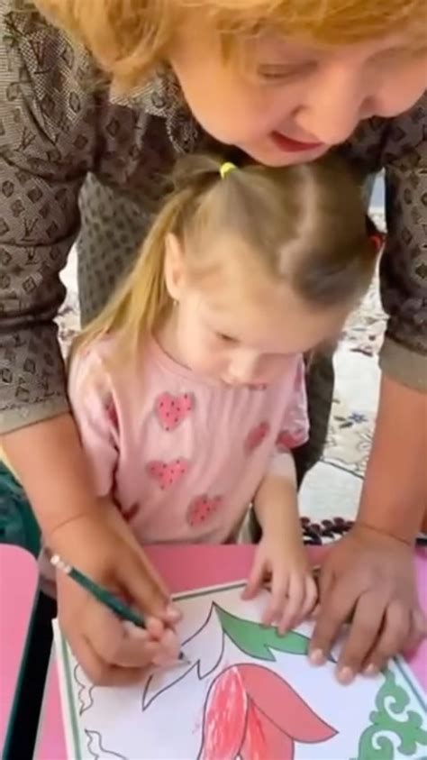 Детский сад им Алии Молдагуловой Астана 🍦 Урок аппликации «Мороженое 🍦 На уроке