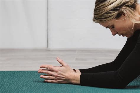 Somatic Yoga — Lisa Middleton