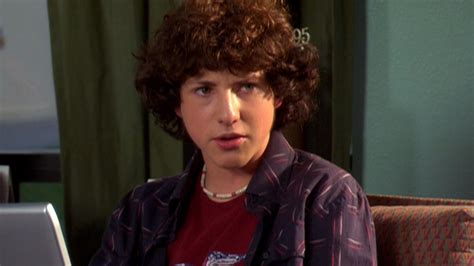 Watch Zoey 101 Season 1 Episode 4 The Play Paramount Canada