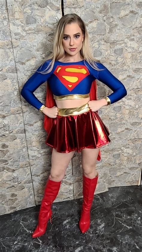 Super Girl In Her Supergirl Costume Rblakeblossom