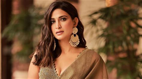 प्रियंका चोपड़ा के बाद अब इस बॉलीवुड एक्ट्रेस का छलका दर्द कहा दो