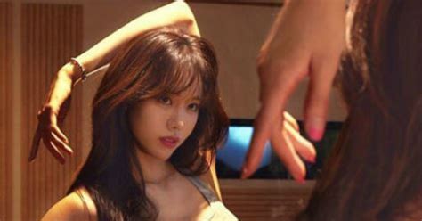 백다은 볼륨감 넘치는 화보 공개아찔한 구릿빛 몸매