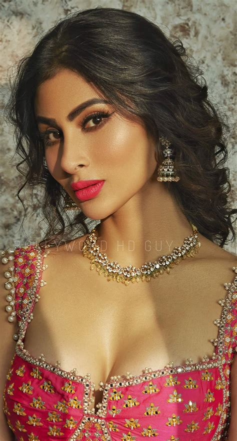 Bengali Beauty Mouni Roy Rsupermodelindia