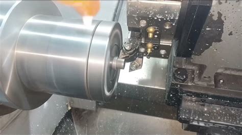 Cnc Machine Job Work Cnc Machine Operator Job Working Cnc Programmer Kaise Bane Youtube